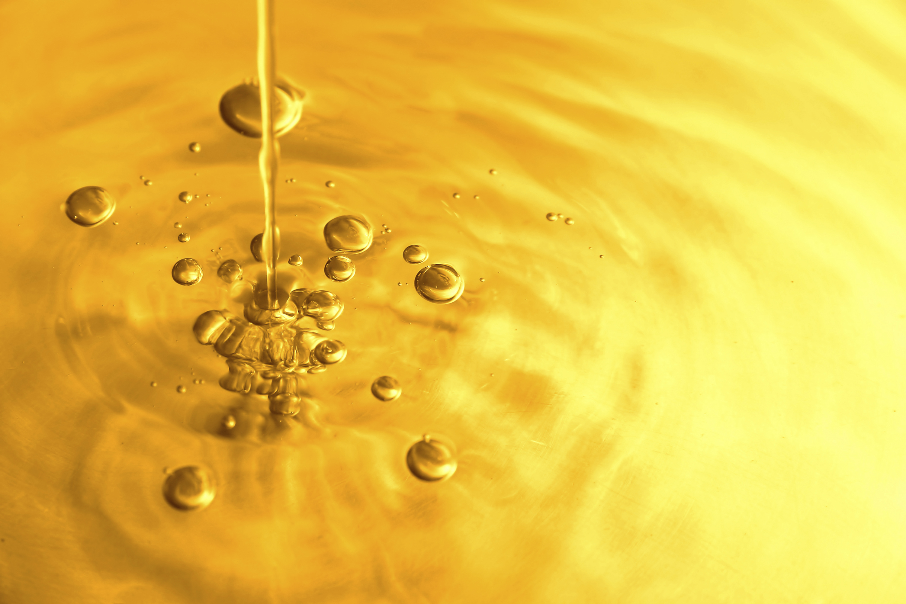 Advanced Components for Lubricant Formulations | Syensqo
